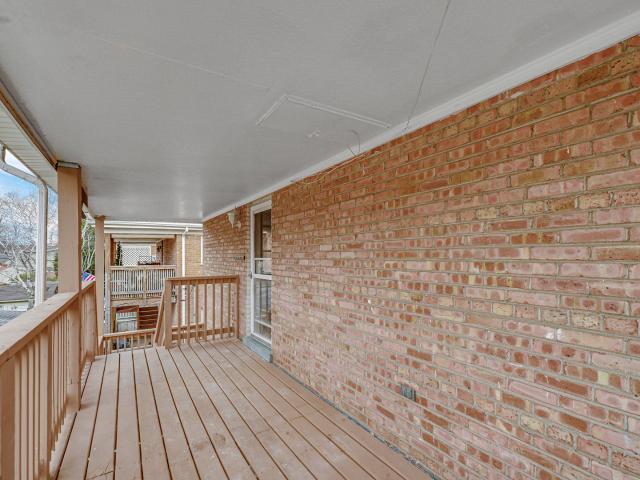 5740 N Lowell Ave, Unit 2, Chicago, IL 60646 | MLS #12654
