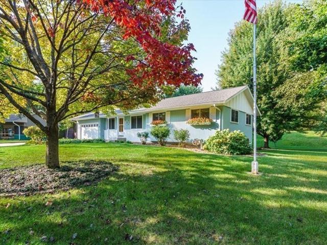 5740 Cedar Ln, Minnetonka, MN 55345
