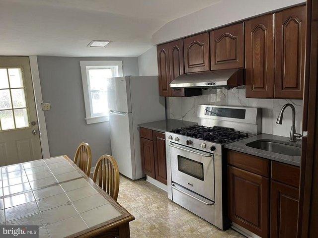 5740 Harbison Ave, Philadelphia, PA 19135