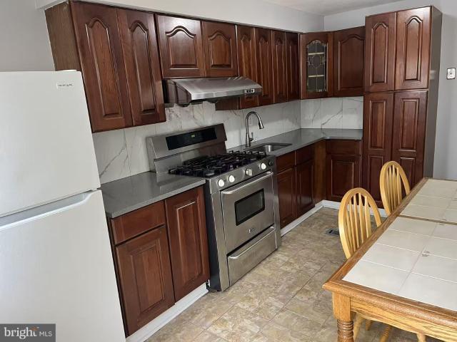 5740 Harbison Ave, Philadelphia, PA 19135 | MLS #PAPH2606