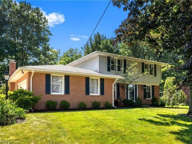 5740 Lake Cable Ave NW, Canton, OH 44718