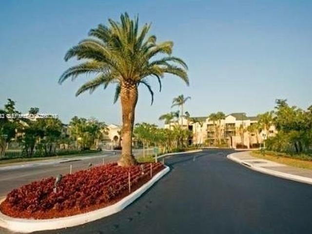 5740 Rock Island Rd Apt 284, Tamarac, FL 33319