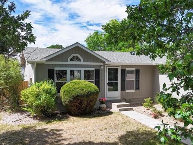 5741 S Quemoy Cir, Centennial, CO 80015