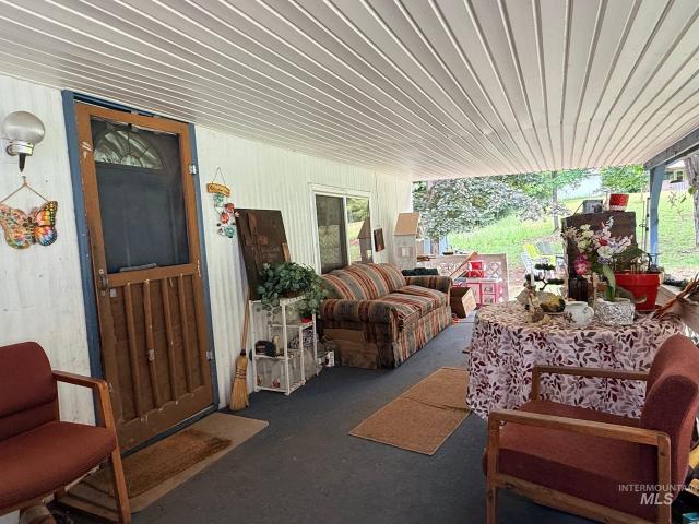 5742 Grangemont