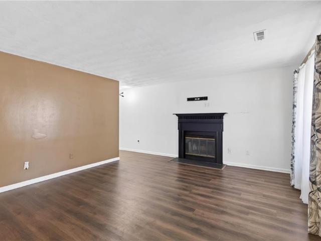 5742 Rivermill CIR