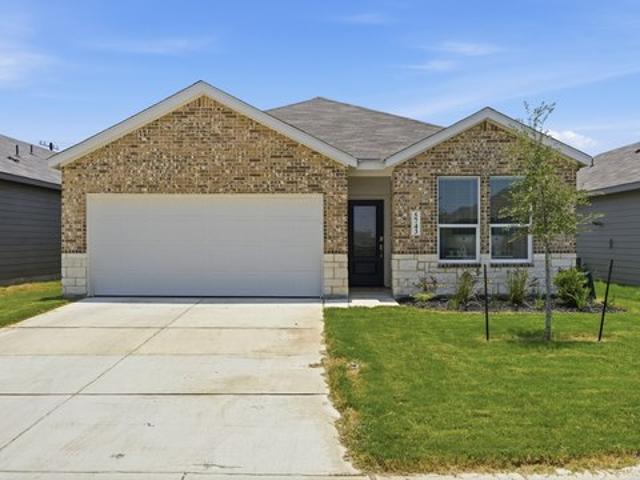 5743 Musquiz Rdg, Seguin, TX 78155
