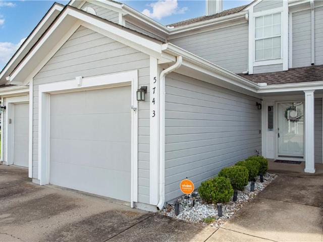 5743 nw plantation lane # 197 b