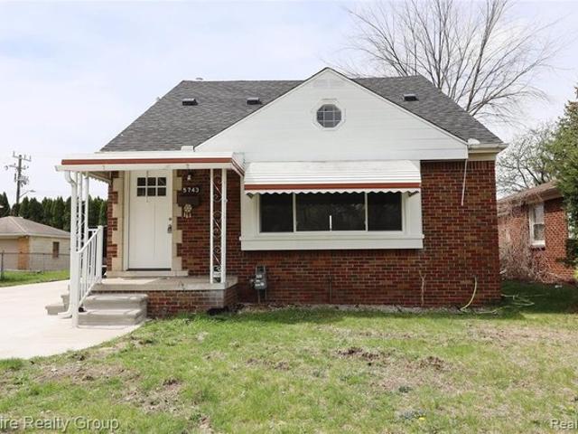 5743 N Highland St, Dearborn Heights, MI 48127