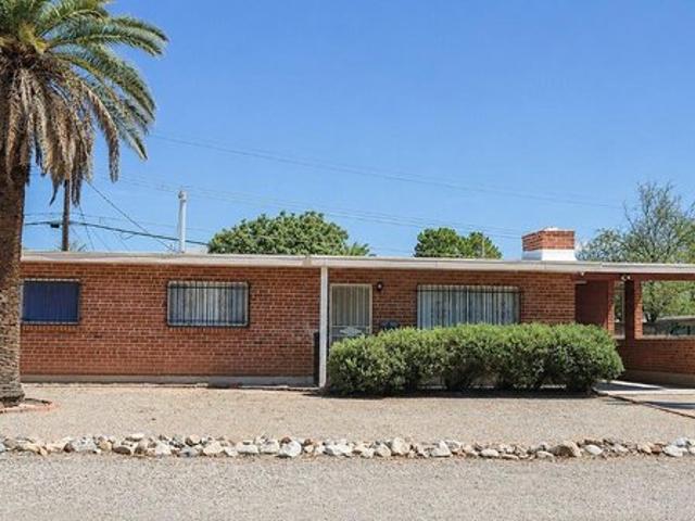 5743 E 10th St, Tucson, AZ 85711