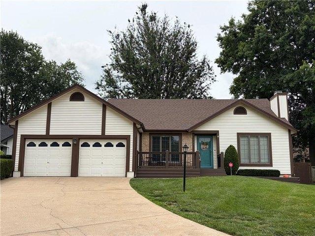 5743 Willow Ave, Raytown, MO 64133
