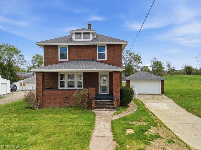 574 29th St NW, Massillon, OH 44647