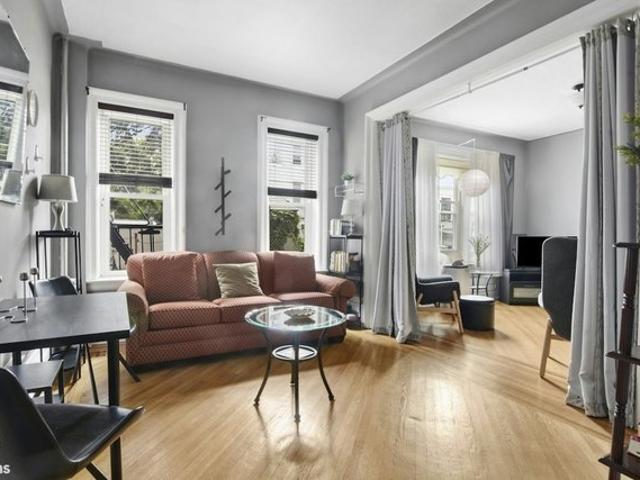 574 44th St Apt 1C, Brooklyn, NY 11220