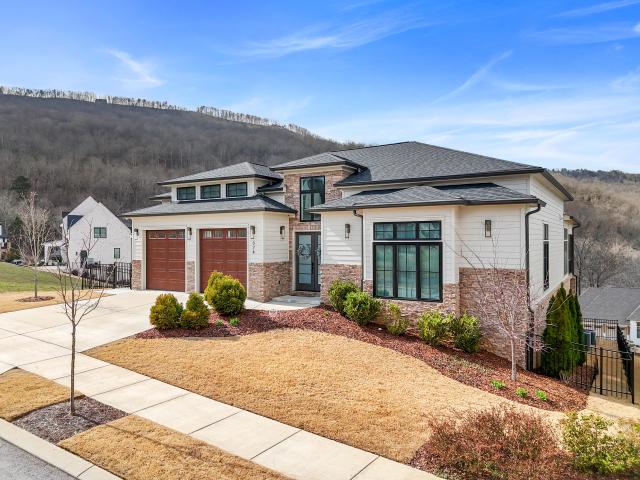 574 Clingmans Ln, Chattanooga, TN 37419 | MLS #1529 | Compass