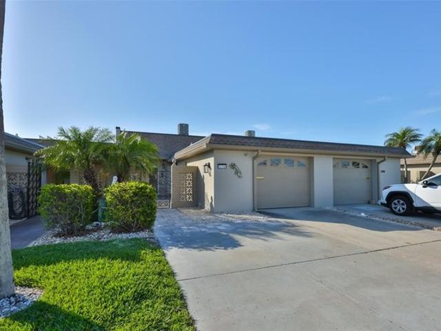 574 Boca Ciega Point Blvd N Unit 2205, Saint Petersburg, FL 33708