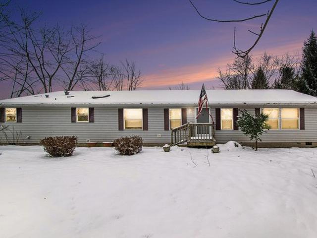 574 E 1100 N, Westville, IN 46391