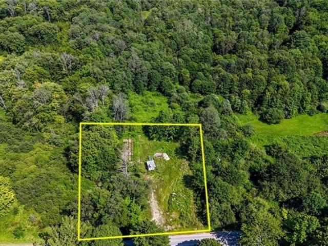 574 Hong Kong Rd, Pulaski, NY 13142