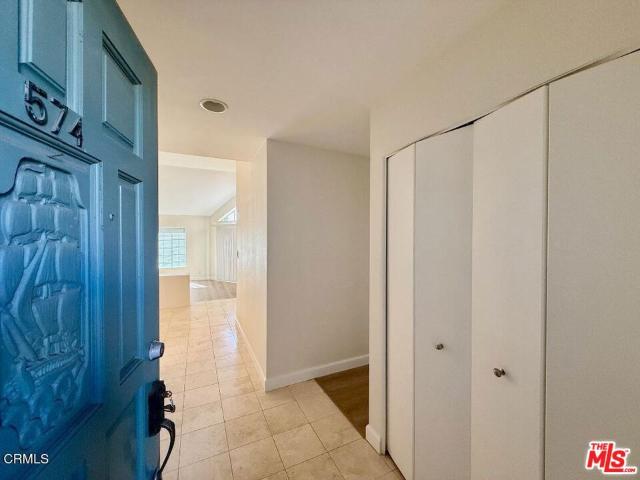 574 Island View Circle