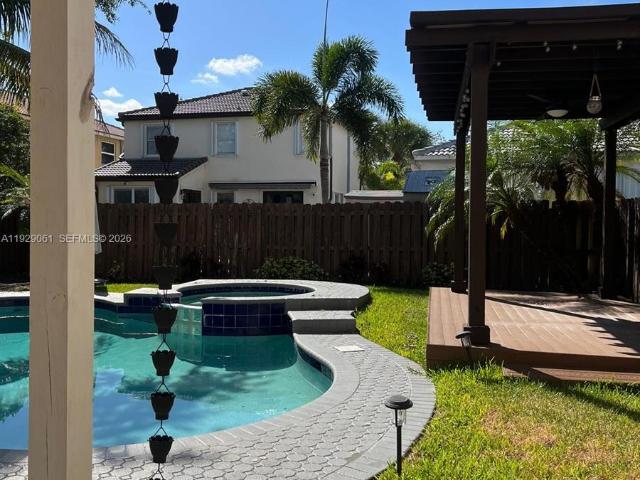 574 NW 159th Ave, Pembroke Pines, FL 33028 | MLS #A11929