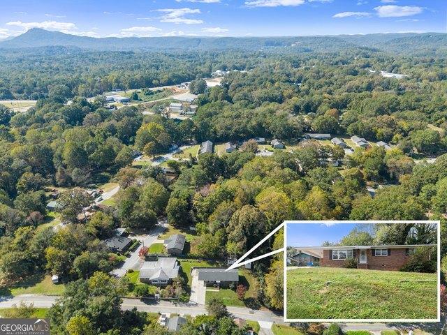 574 S Sage St, Toccoa, GA 30577