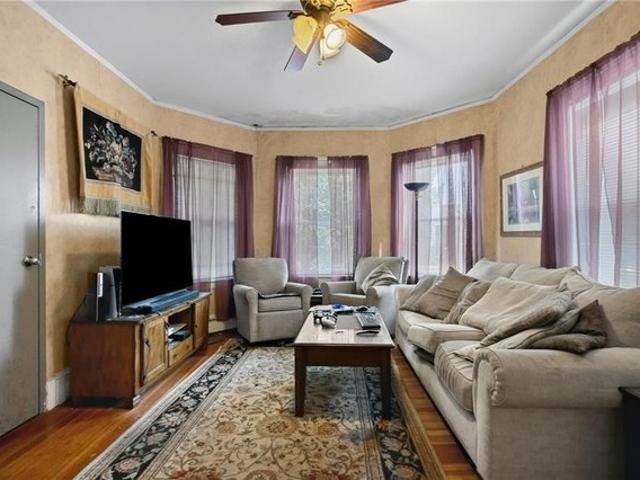 574 Smith St, Providence, RI 02919