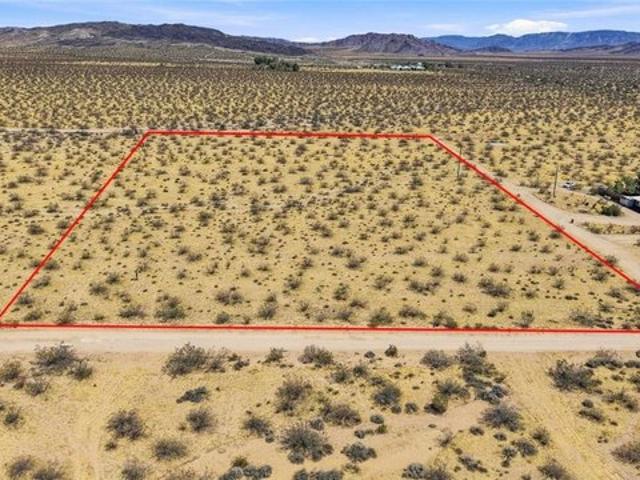 57541 Encantado Rd, Landers, CA 92285
