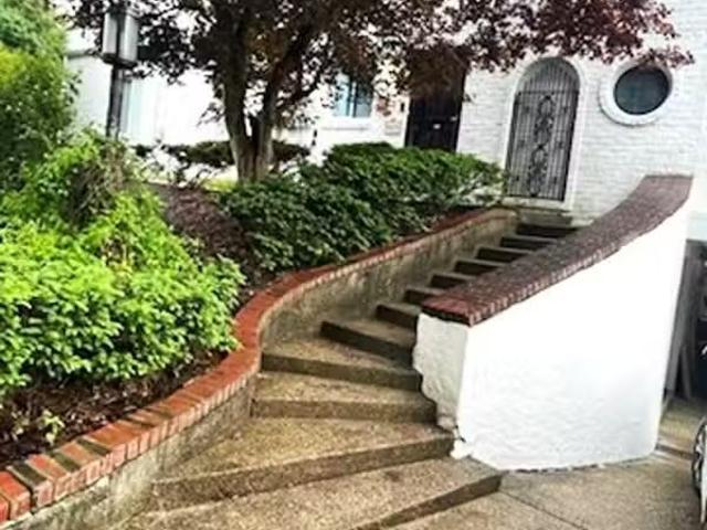 57547926 1521 Clark Rd