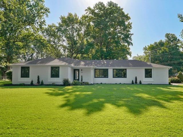 5754 S Fair Oak Rd, Springfield, MO 65810