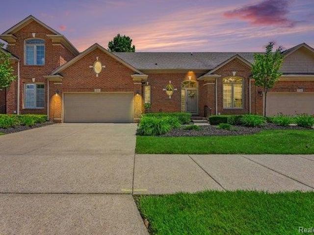 57554 Brookfield Way, Washington Township, MI 48094