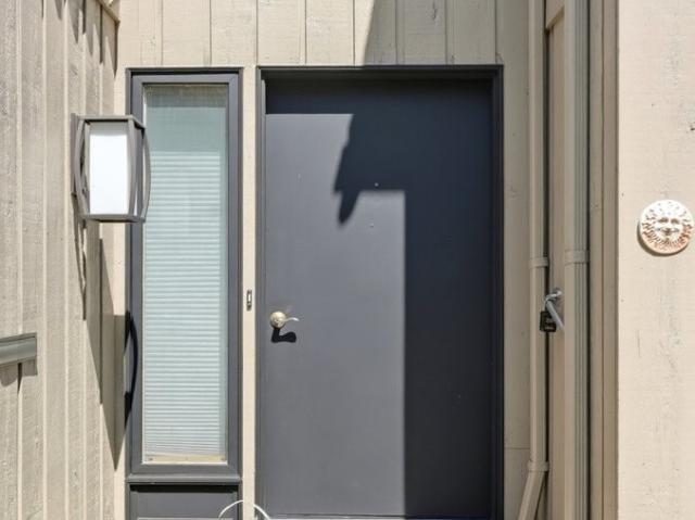 5755 Som Center Road 8