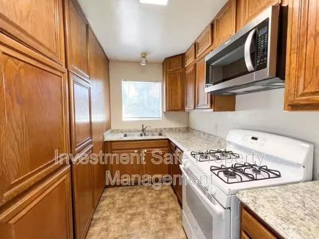 57572741 2504 Gladiola Dr