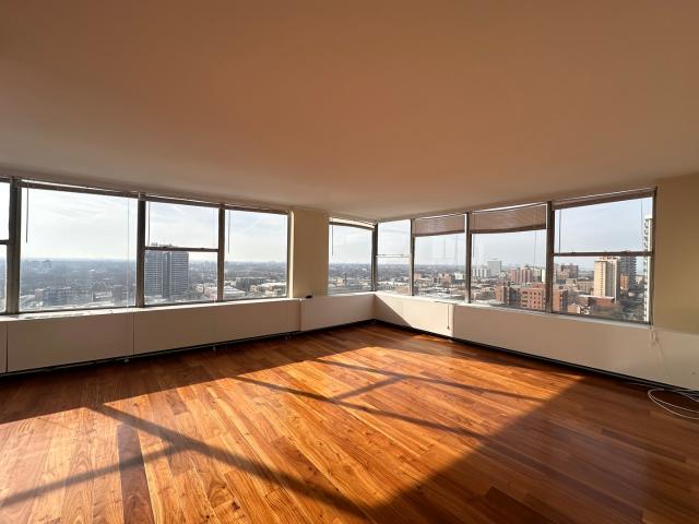 5757 N Sheridan Rd, Unit 18J, Chicago, IL 60660 | MLS #12581 | Compass