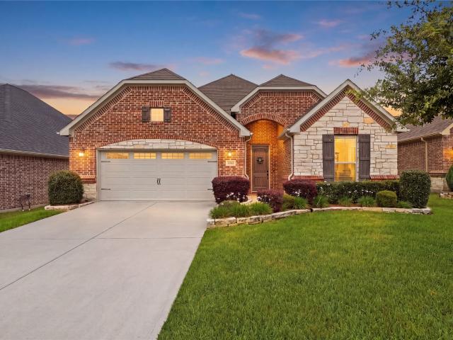 5757 Lakeside Villas Court