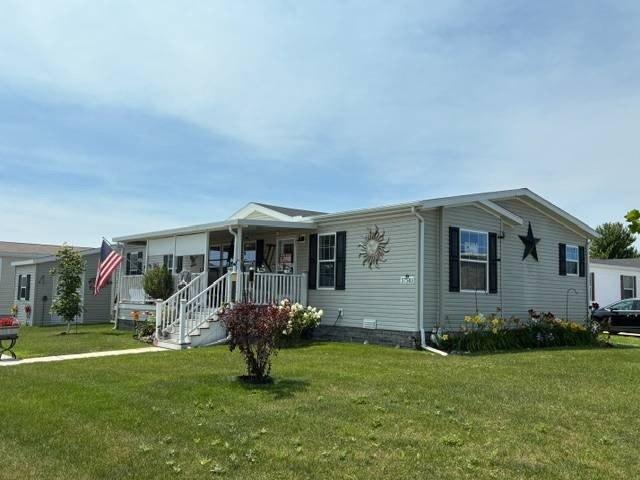 57583 Miller Ct, Lenox, MI 48048