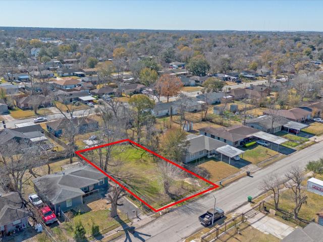 5758 Belcrest St, Houston, TX 77033 | MLS #52881 | Compass
