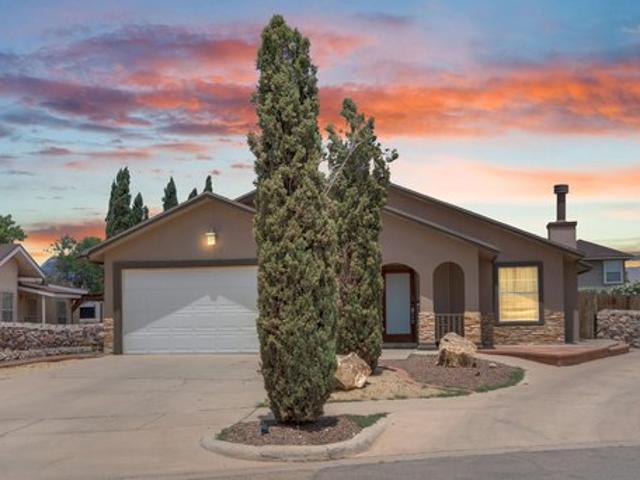 5758 Castle Way, El Paso, TX 79932