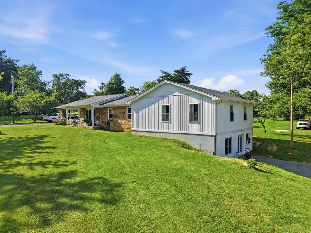5759 Green Rd