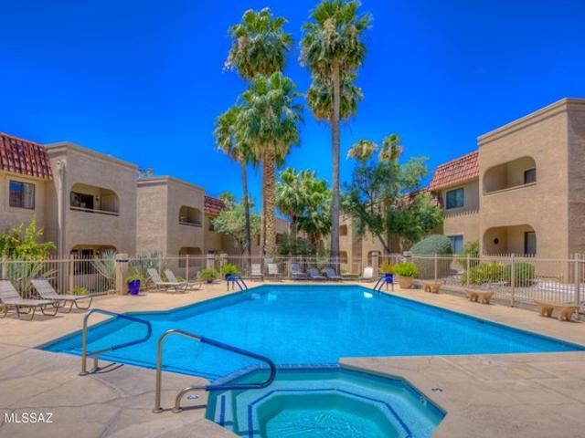 5750 N Camino Esplendora Apt 114, Tucson, AZ 85718
