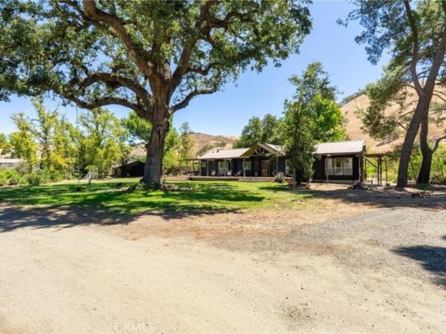 5750 El Pharo Dr, Paso Robles, CA 93446