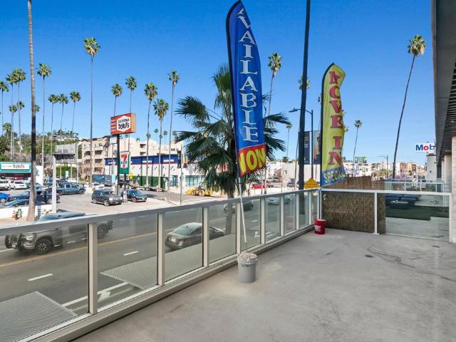 5750 Hollywood Blvd, Unit 236, Los Angeles, CA 90028 | MLS #PTP2601 | Compass