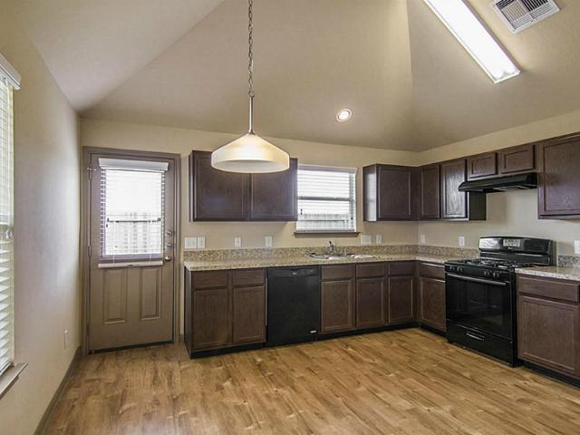 5750 Kyle Cove Drive