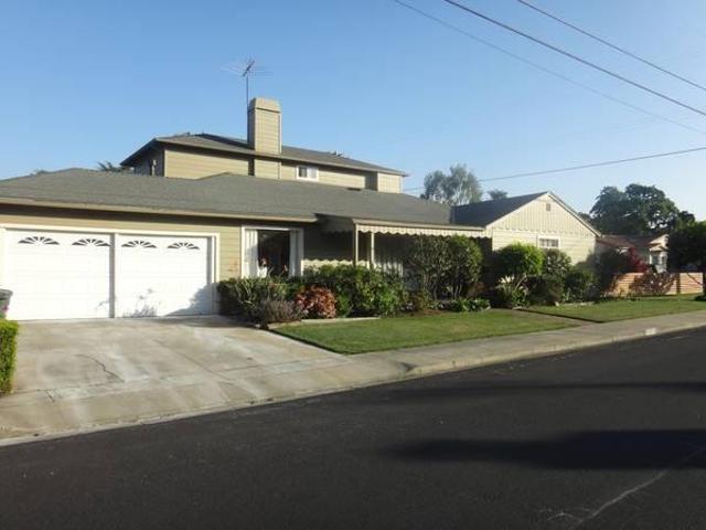 $5750 / 5br 2730ft² Beautiful 2,730 sq ft home in desirable White Oaks!
