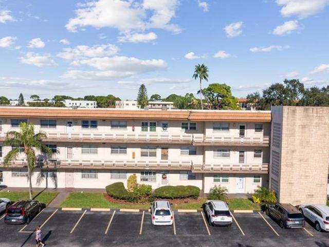 5750 80th St N #A207, Saint Petersburg, FL 33709