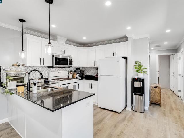 5751 Bridgehead RD 16