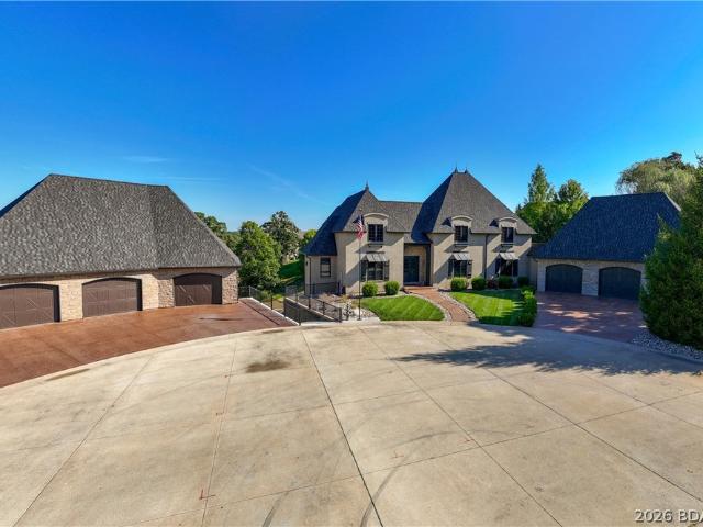 5751 Tree Leaf Court