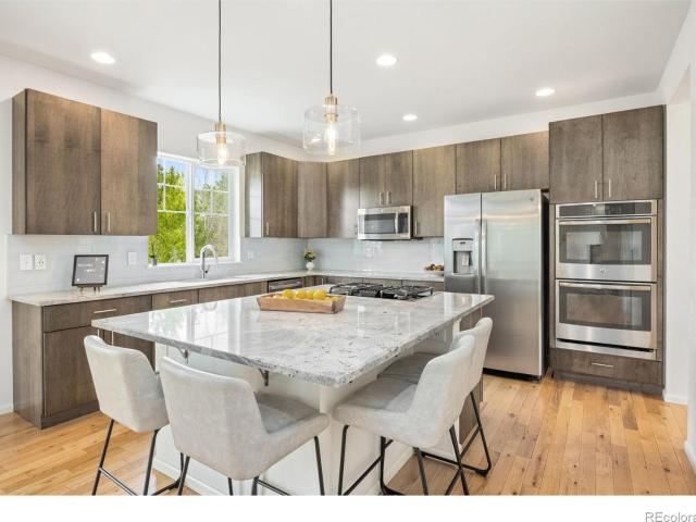 5752 Northern Lights Drive