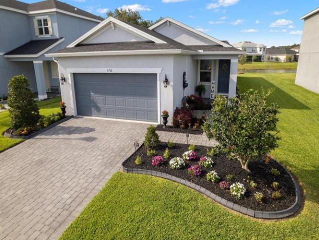 5752 Bungalow Grove Ct, Palmetto, FL 34221