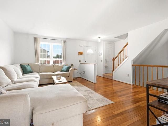 5752 Sunset View Ln, Frederick, MD 21703