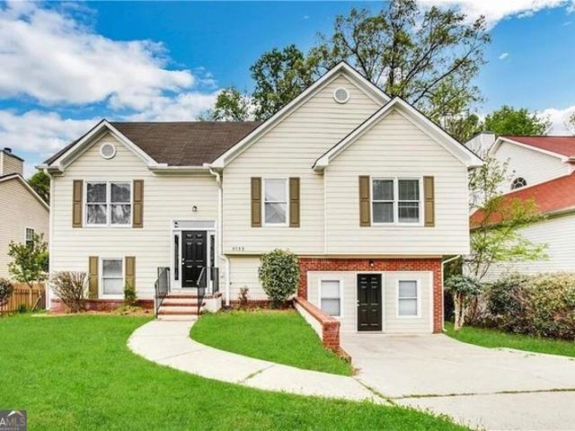 5753 Three Lakes Dr, Atlanta, GA 30349