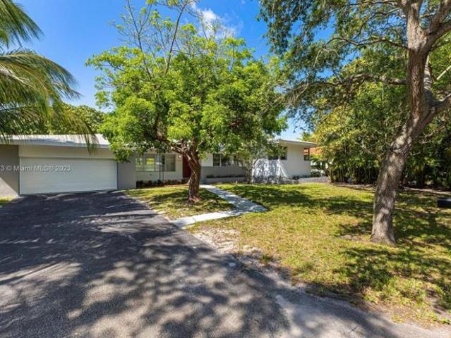 5753 81st St SW, South Miami, FL 33143