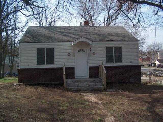 $575 / 3br Finished Basement/One&Half Bath/Two Living Areas 706 E. Jean map